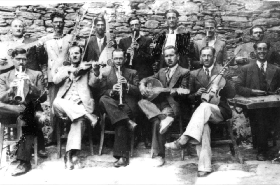 ΜΕ ΤΗΝ ΨΥΧΗ ΕΝΟΣ ΡΕΜΠΕΤΗ - Επίμετρο